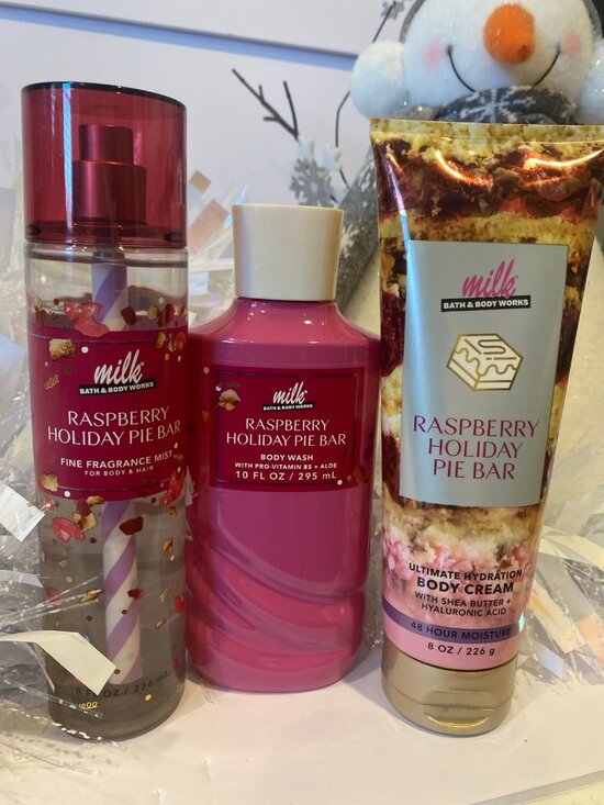 Bath & Body Works | Bath & Body | Bath Body Works Raspberry Holiday Pie ...